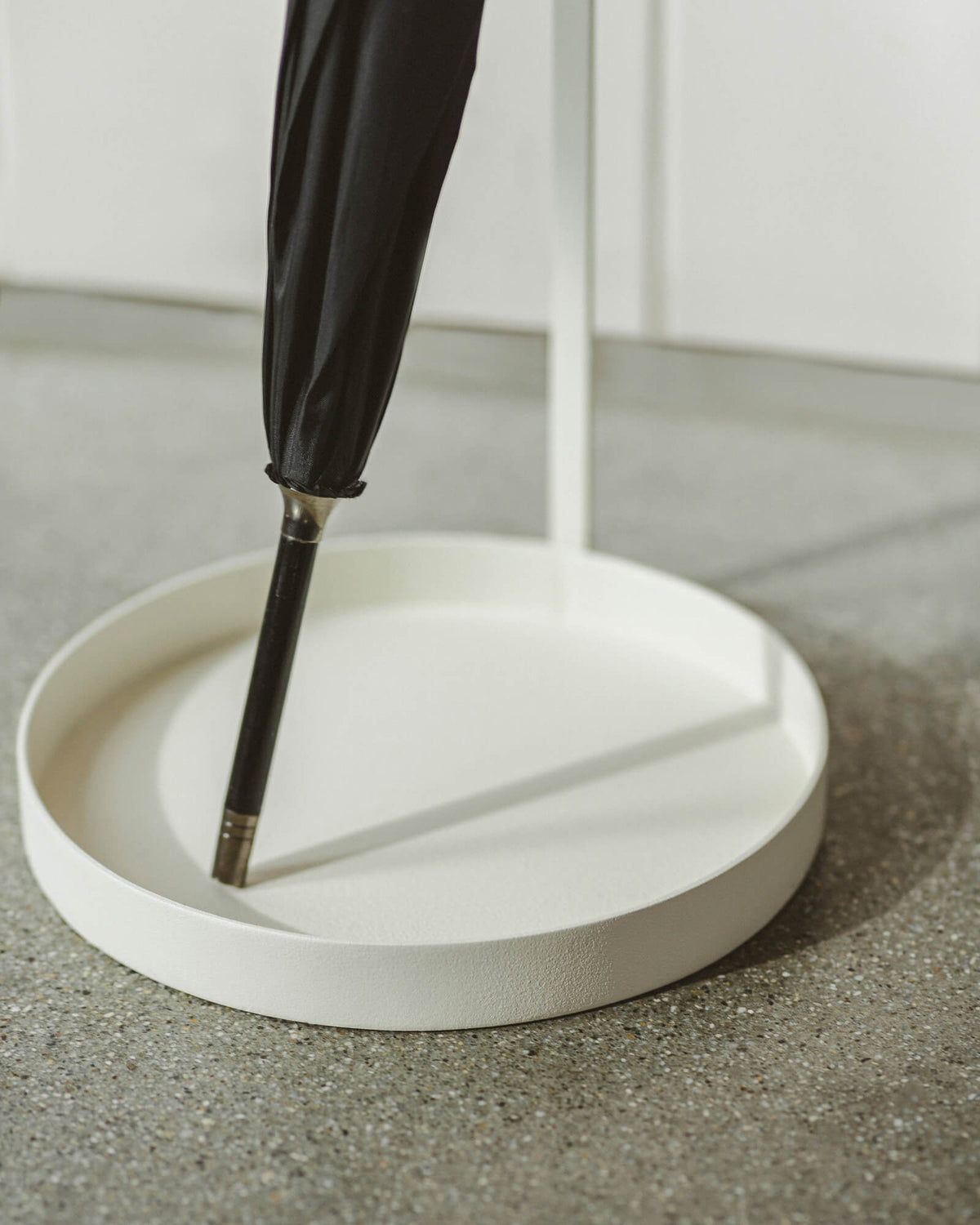 Gugi Umbrella Stand - beige, modern umbrella stand - noo.ma